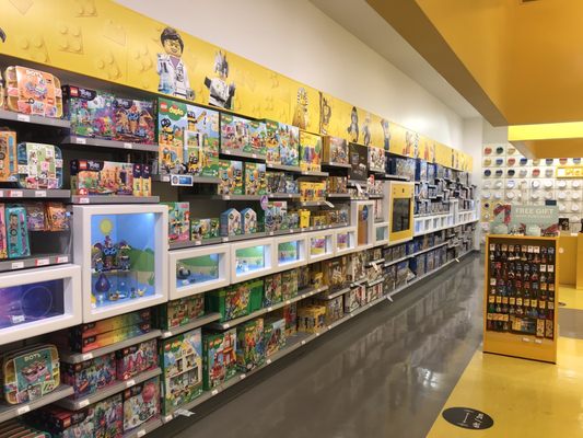 THE LEGO STORE - Updated June 2024 - 73 Photos & 47 Reviews - 3111 W ...