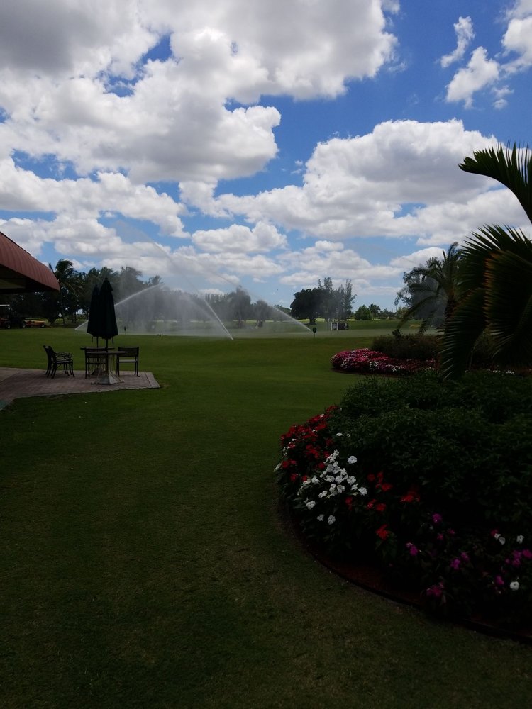 HOLLYBROOK GOLF & TENNIS CLUB CONDOMINIUM - 10 Photos - 900 S ...