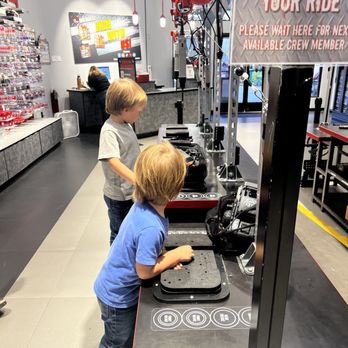 RIDEMAKERZ - Updated October 2025 - 29 Photos - 131 Island Dr, Pigeon Forge, Tennessee - Toy ...