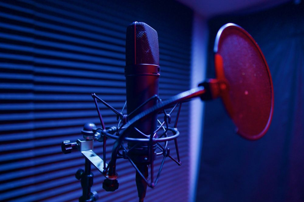 DAVD BEATS RECORDING STUDIO - Request Information - 10800 Hole Ave ...