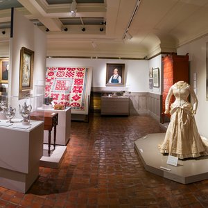 CURRIER MUSEUM OF ART - WINTER GARDEN CAFE - Updated October 2025 - 223 ...