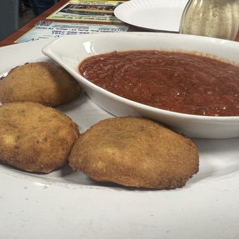 Photos of BARIS - Updated August 2024 - 264 Photos & 531 Reviews - 904 ...