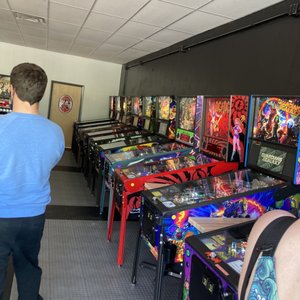 PINBALL GARAGE - 29 Photos & 14 Reviews - 113 N 3rd St, Hamilton, Ohio ...