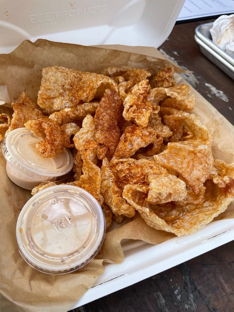 THE FISHIN’ PIG - 111 Photos & 221 Reviews - 117 Apple Tree Ln ...