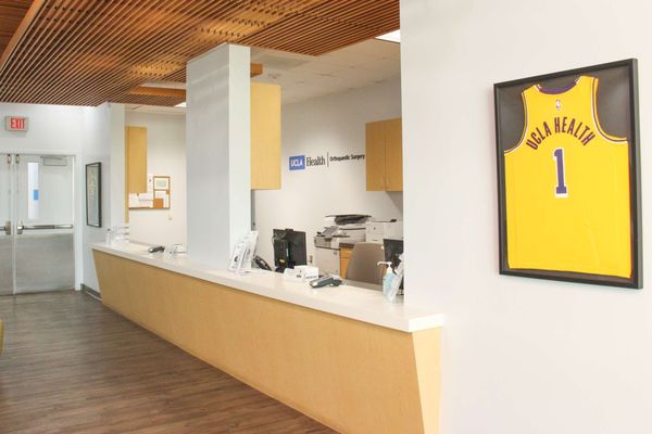 DOWNTOWN LOS ANGELES ORTHOPEDIC SURGERY - Updated October 2025 - 403 W ...