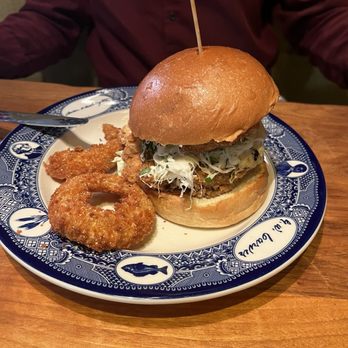 FOUNDING FARMERS RESTON STATION - Updated August 2024 - 1342 Photos ...