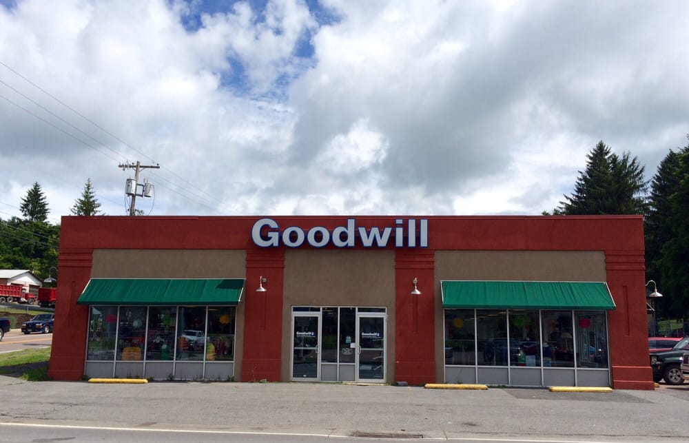 GOODWILL - Updated October 2025 - 223 N 3rd St, Oakland, Maryland ...