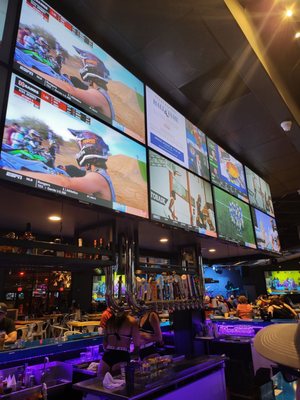 KNOCKOUT SPORTS BAR - Updated December 2025 - 45 Photos & 56 Reviews ...