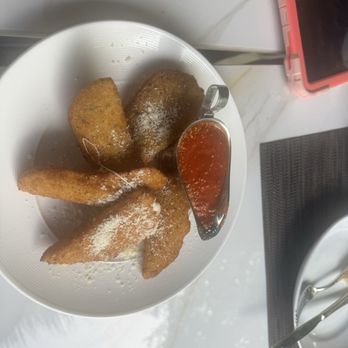 ELVIS ITALIAN GRILLE - Updated January 2026 - 111 Photos & 47 Reviews ...