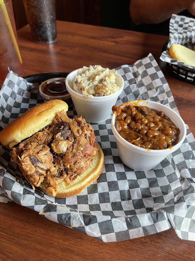 OLD MILLSTREAM INN - Updated August 2024 - 82 Photos & 144 Reviews ...