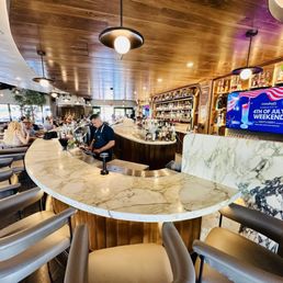 CRAWFORD’S SOCIAL - Updated October 2025 - 679 Photos & 749 Reviews ...