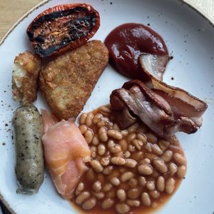 HOUSE OF DELIGHT - Updated December 2025 - 13 Photos - 52 Montclair Ave ...