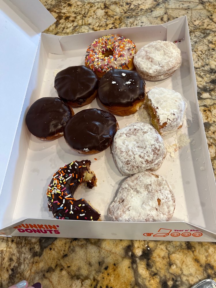 DUNKIN’ - Updated August 2024 - 40 Photos & 159 Reviews - 1958 E Brown ...