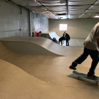 CURBSIDE SKATEPARK - Updated January 2026 - 14 Photos - 3535 B S Irving ...