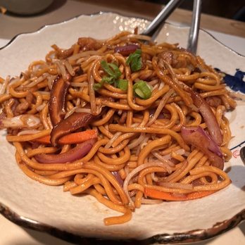 CHELI - Updated February 2025 - 1962 Photos & 417 Reviews - 19 St Marks ...