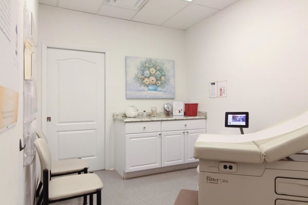 FRANCIS CABAN, MD - Updated October 2025 - 10 Reviews - 4164 N Armenia ...