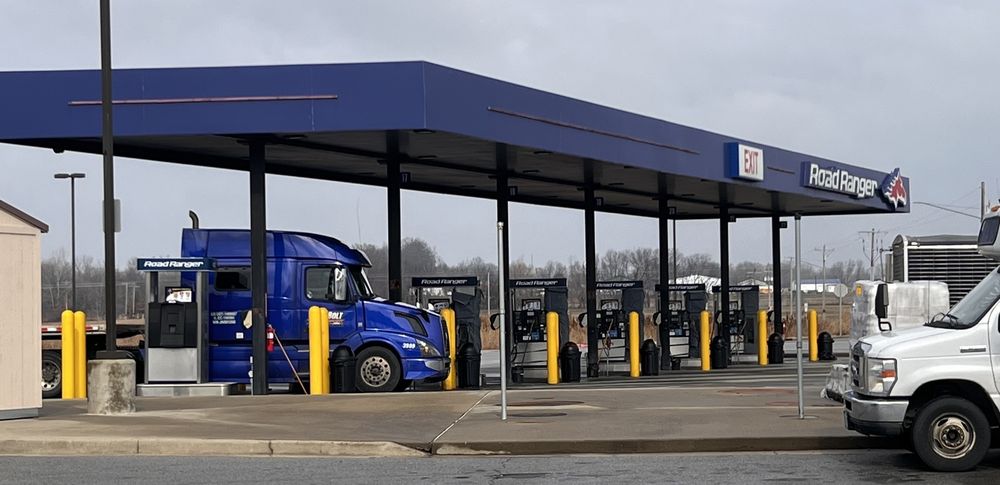 ROAD RANGER - Updated November 2025 - 21 Photos & 12 Reviews - 1814 S ...