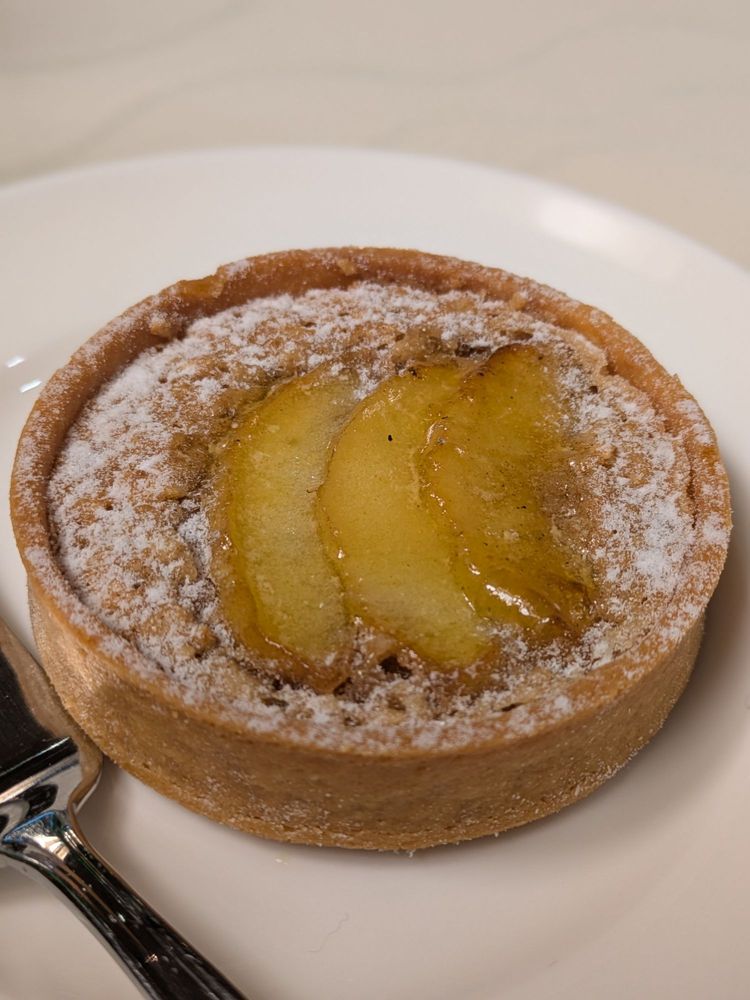 BELLEVUE CLUB - Updated May 2025 - 44 Photos & 61 Reviews - 11200 SE ...