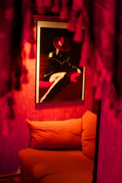 CRYSTAL SHOW CLUB - Updated December 2024 - 33 Photos - Lönnrotinkatu ...