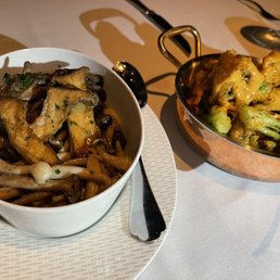 HARLO STEAKHOUSE & BAR - Updated October 2024 - 1355 Photos & 439 ...