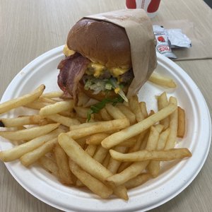 R BURGERS - 394 Photos & 560 Reviews - 1666 University Ave, Riverside ...