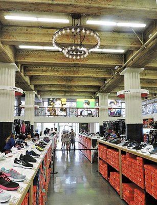 WSS - Updated October 2025 - 16 Photos & 22 Reviews - 1620 High St ...