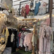 MERCHANT SQUARE ANTIQUE MARKETPLACE - 456 Photos & 221 Reviews - 1509 N ...