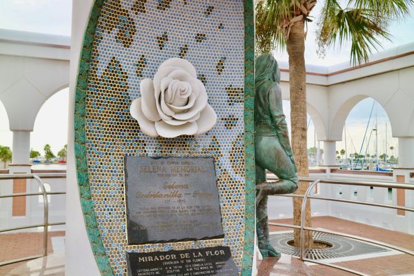 SELENA MEMORIAL STATUE - Updated July 2024 - 190 Photos & 55 Reviews ...
