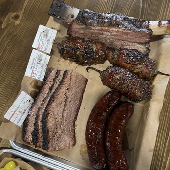 HUTCHINS BBQ - Updated December 2024 - 2719 Photos & 2702 Reviews ...