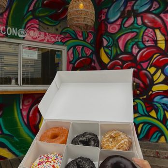 BEACON DOUGHNUTS - Updated November 2025 - 588 Photos & 274 Reviews ...