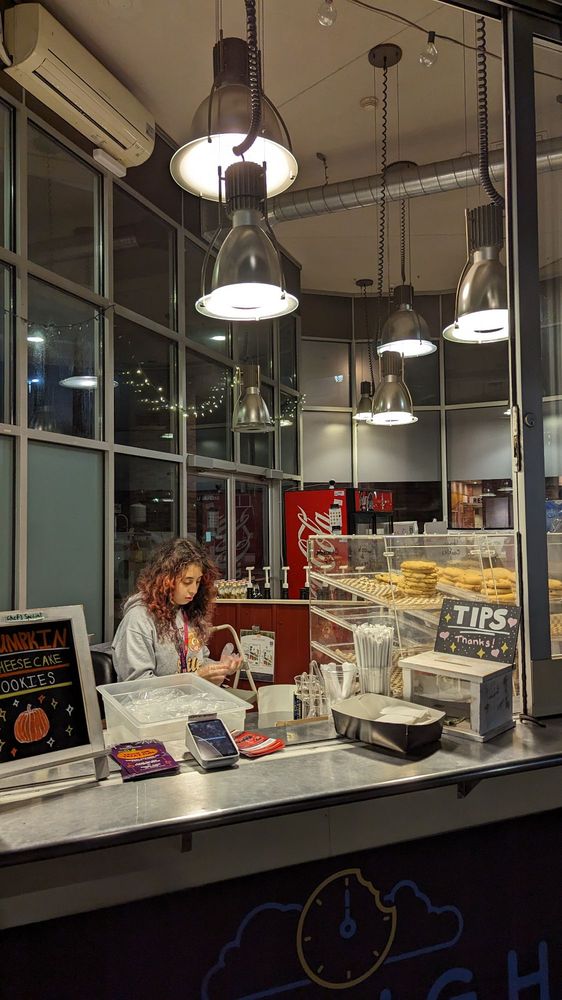 MIDNIGHT COOKIE - Updated June 2025 - 12 Photos - 7330 166th Ave NE ...