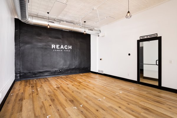 REACH POWER YOGA - Updated November 2024 - 14 Photos - 1510 Hertel Ave ...