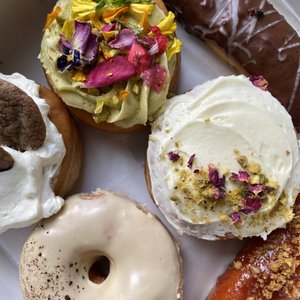 FAN FAN DOUGHNUTS - 401 Photos & 162 Reviews - Donuts - 448 Lafayette ...