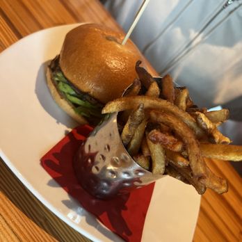 7 DEVILS WATERFRONT ALEHOUSE - 217 Photos & 232 Reviews - 1240 N ...