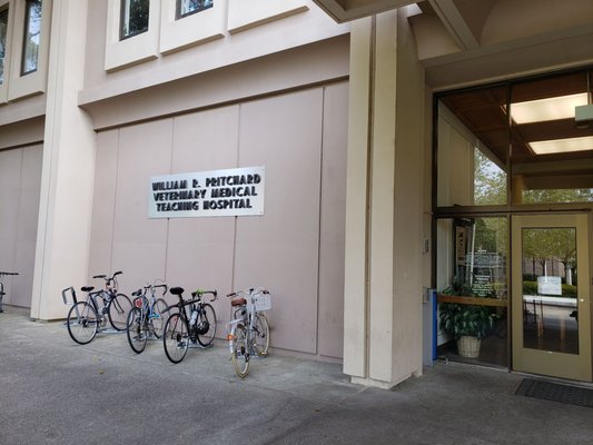 UC DAVIS VETERINARY TEACHING HOSPITAL - 220 Photos & 307 Reviews - 1 ...