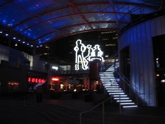 KC LIVE! BLOCK - Updated June 2024 - 27 Photos & 34 Reviews - 50 E 13th ...