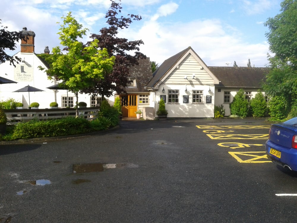 THE BOOT INN - Updated March 2025 - Birmingham Road, Studley ...