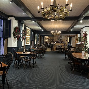 THE GOLDEN LAMB - Updated December 2024 - 609 Photos & 414 Reviews - 27 ...