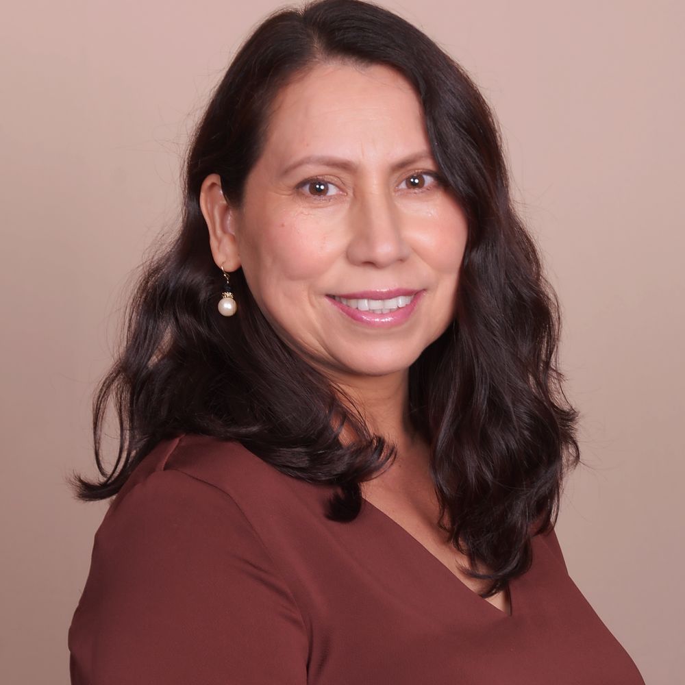 Gina Bush's Instagram, Twitter & Facebook on IDCrawl