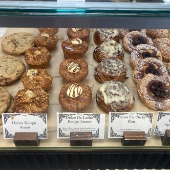 PATIS BAKERY - Updated December 2025 - 36 Photos & 40 Reviews - 676 ...