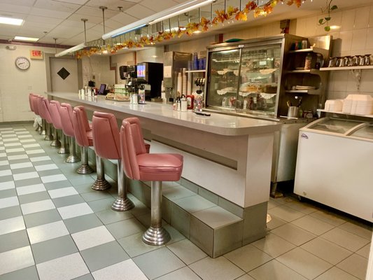 BUTLER FAMILY RESTAURANT & DINER - Updated September 2024 - 63 Photos ...