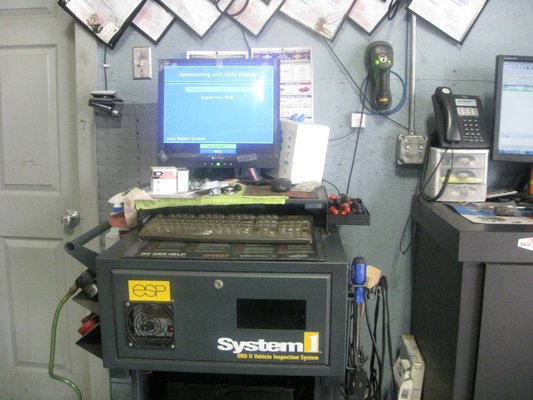 UNIVERSAL AUTO CENTER - Updated November 2025 - 57 Photos & 60 Reviews ...