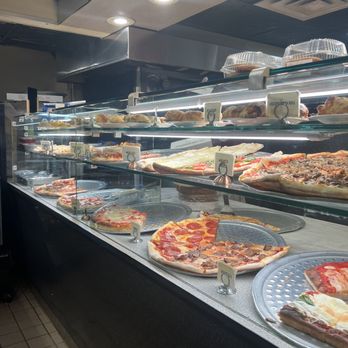 THE GROTTO PIZZERIA & RISTORANTE - Updated April 2025 - 97 Photos & 189 ...