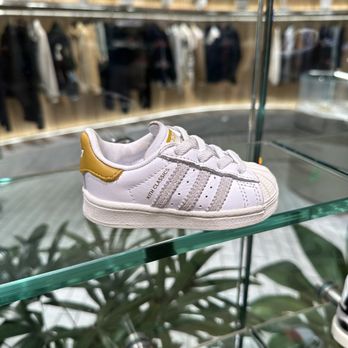 KITH - Updated July 2024 - 127 Photos & 48 Reviews - 2301 Kalakaua Ave ...