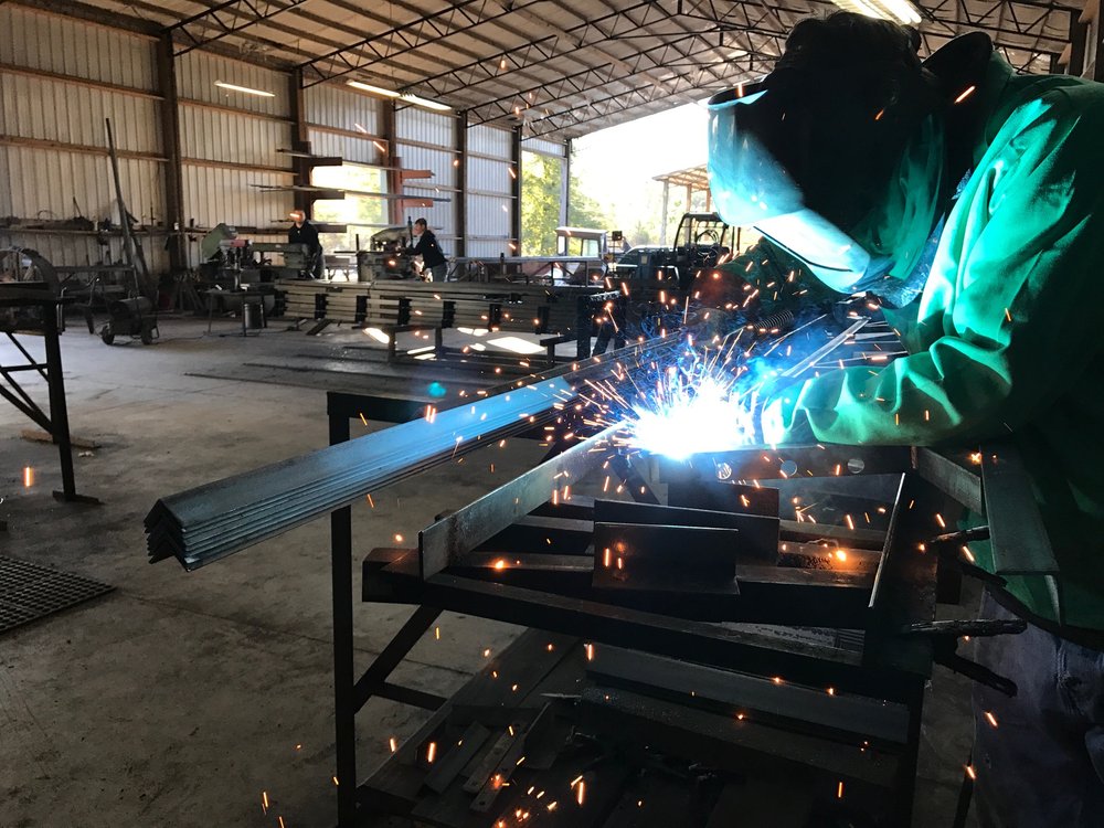 BACKWOODS BUILDINGS & TRUSS - Updated November 2025 - 11 Photos - 1240 ...