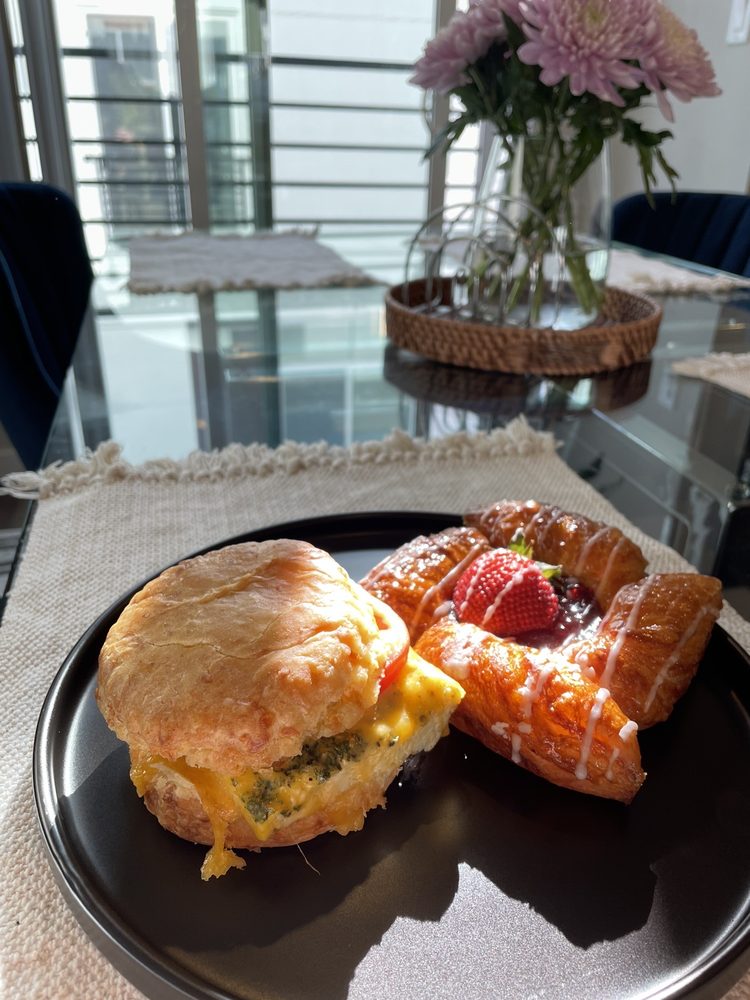 Honore Patisserie And Espresso 104 Photos 73 Reviews 8056 Lake