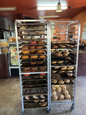 PANADERIA Y PIZZERIA PRIMOS BAKERY - Updated March 2025 - 21 Photos ...