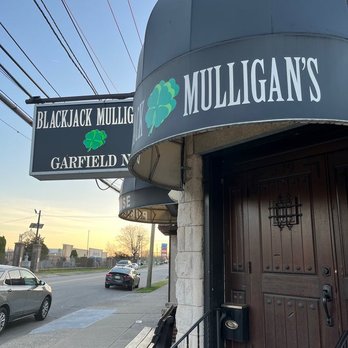 BLACKJACK MULLIGANS PUBLIC HOUSE - Updated December 2025 - 190 Photos & 191 Reviews - 279 ...