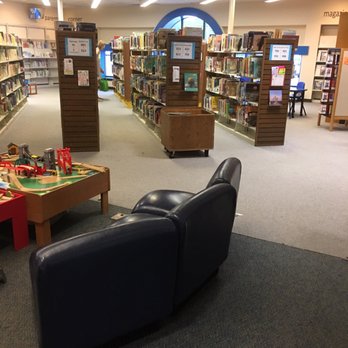 GROTON PUBLIC LIBRARY - Updated October 2025 - 21 Photos - 52 Newtown ...