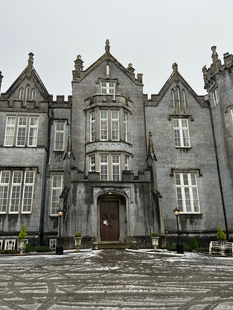 KINNITTY CASTLE - Updated May 2024 - 87 Photos & 22 Reviews - Kinnitty ...